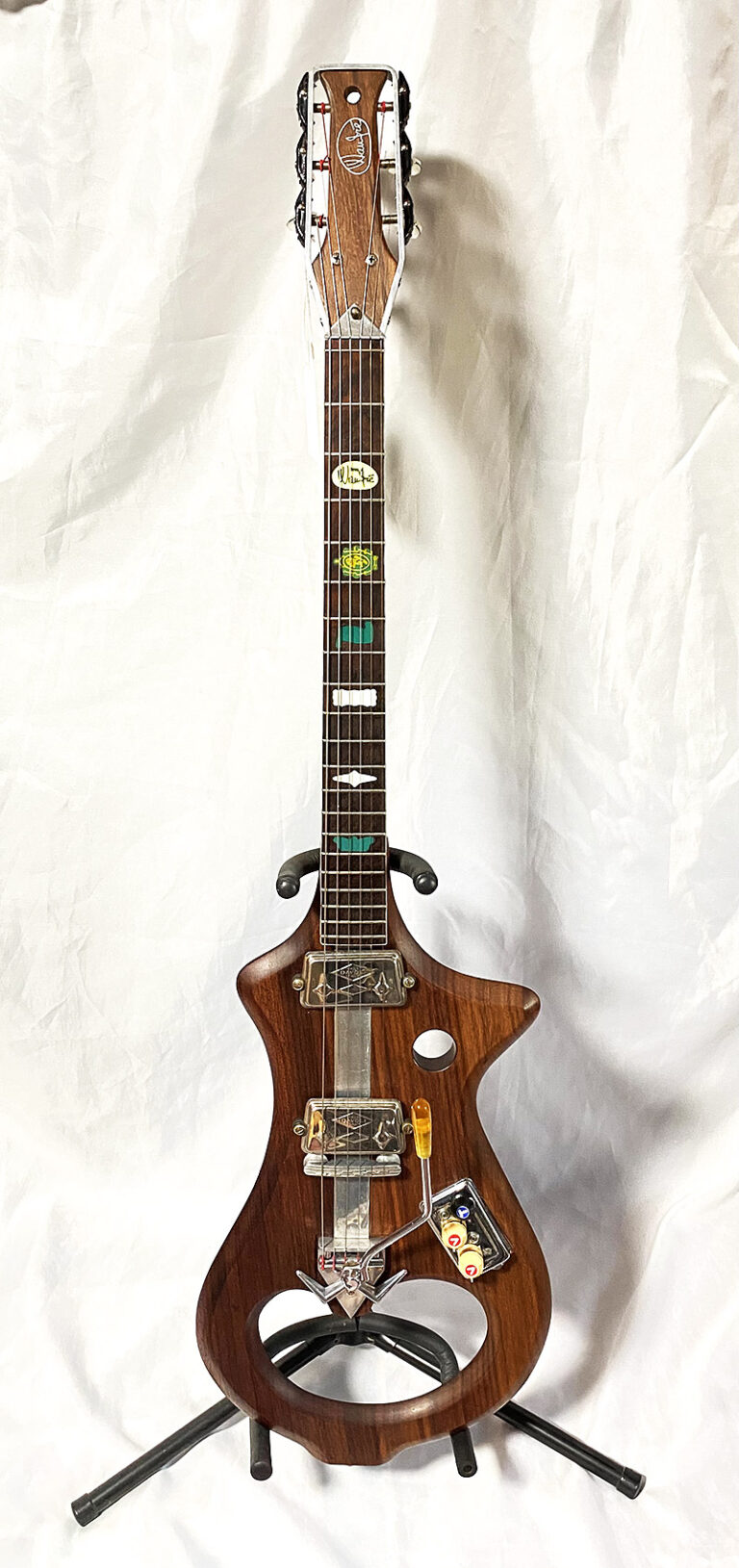 Vintage Italian Guitars - Classic2Vintage