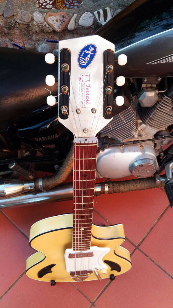 Vintage Italian Guitars - Classic2Vintage