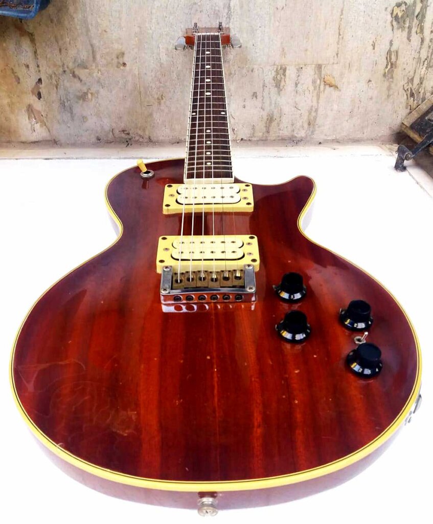 Vintage Italian Guitars - Classic2Vintage