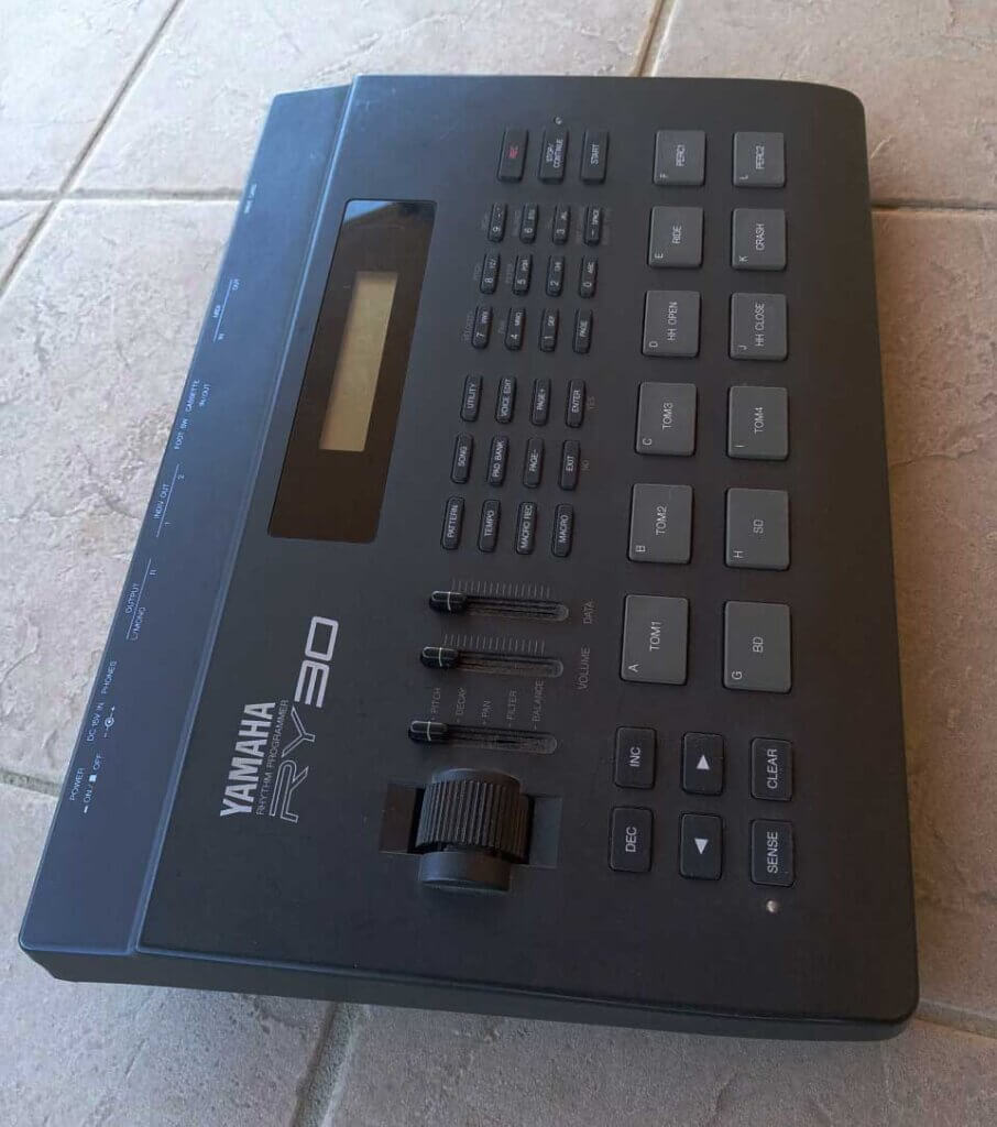 Yamaha RY 30: Intelligent, sober, functional and...surprising ...